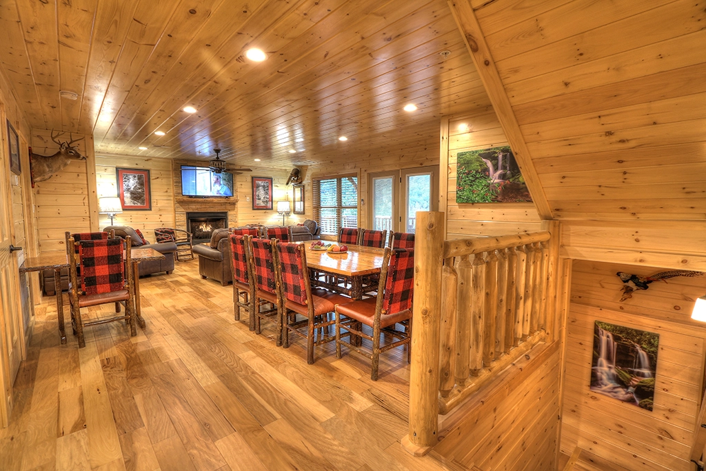 All about the View 4 Bedroom Cabin At Parkside Cabin Rentals