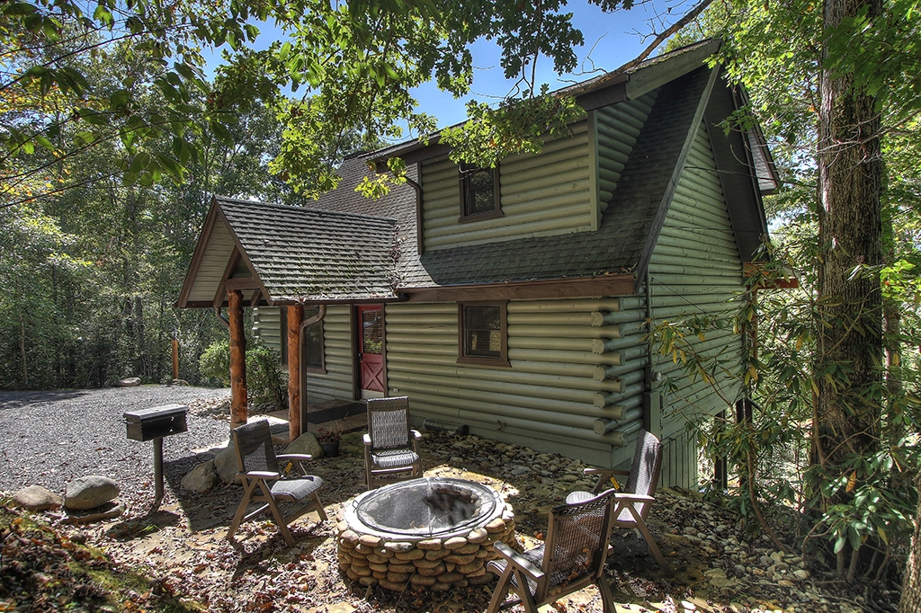 Enchanted View 2 Bedroom Cabin At Parkside Cabin Rentals