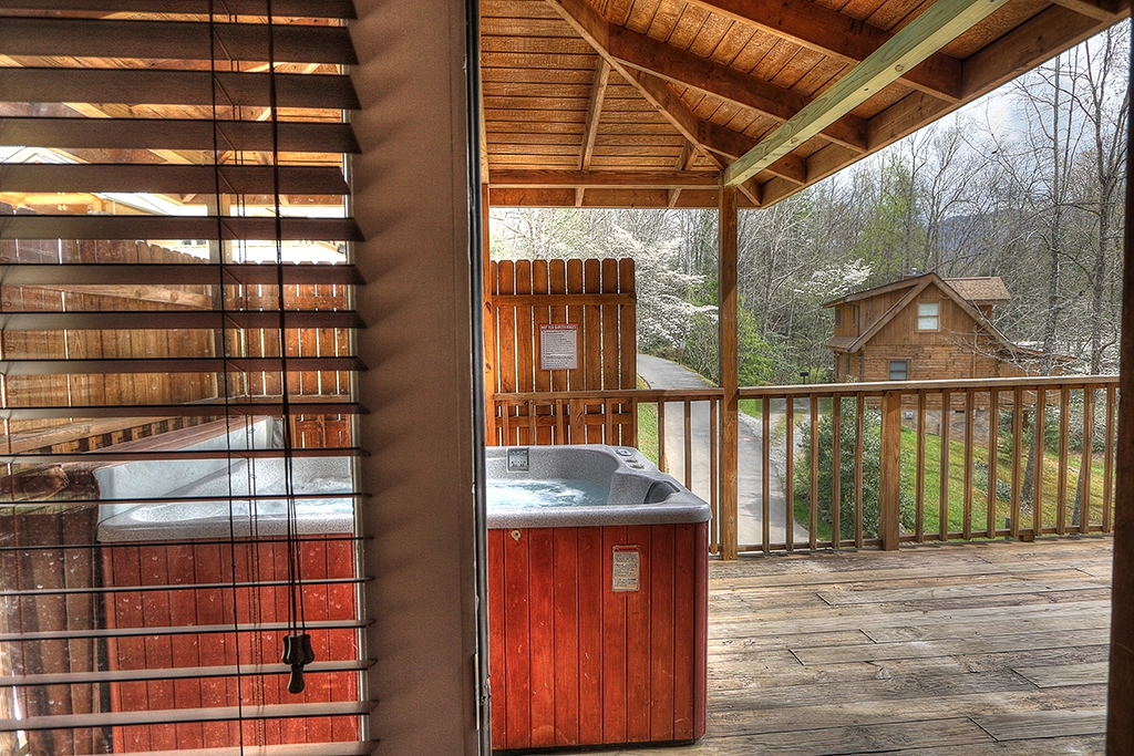 Hidden View 2 Bedroom Cabin At Parkside Cabin Rentals