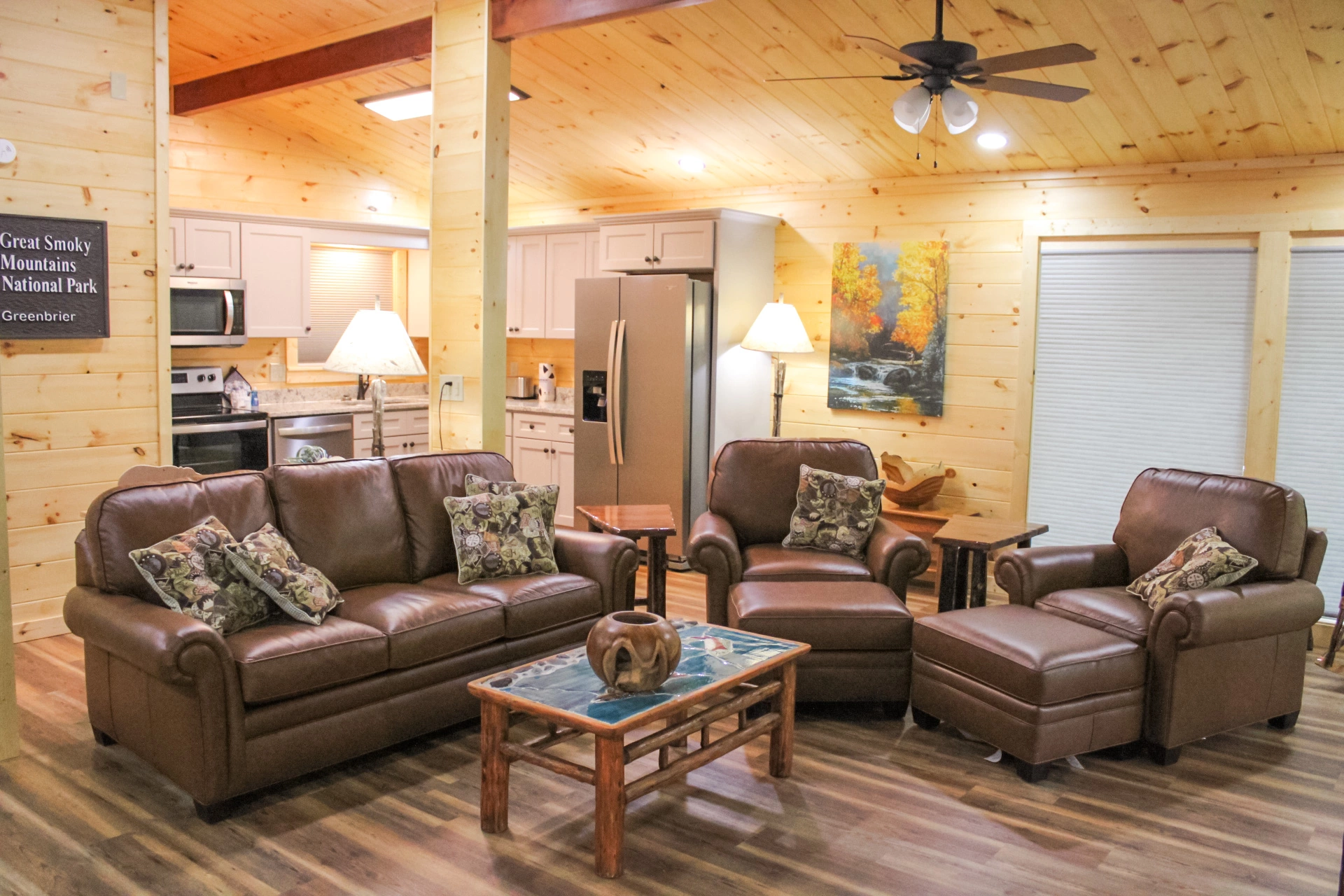 Little Pigeon River House 2 Bedroom Cabin At Parkside Cabin Rentals