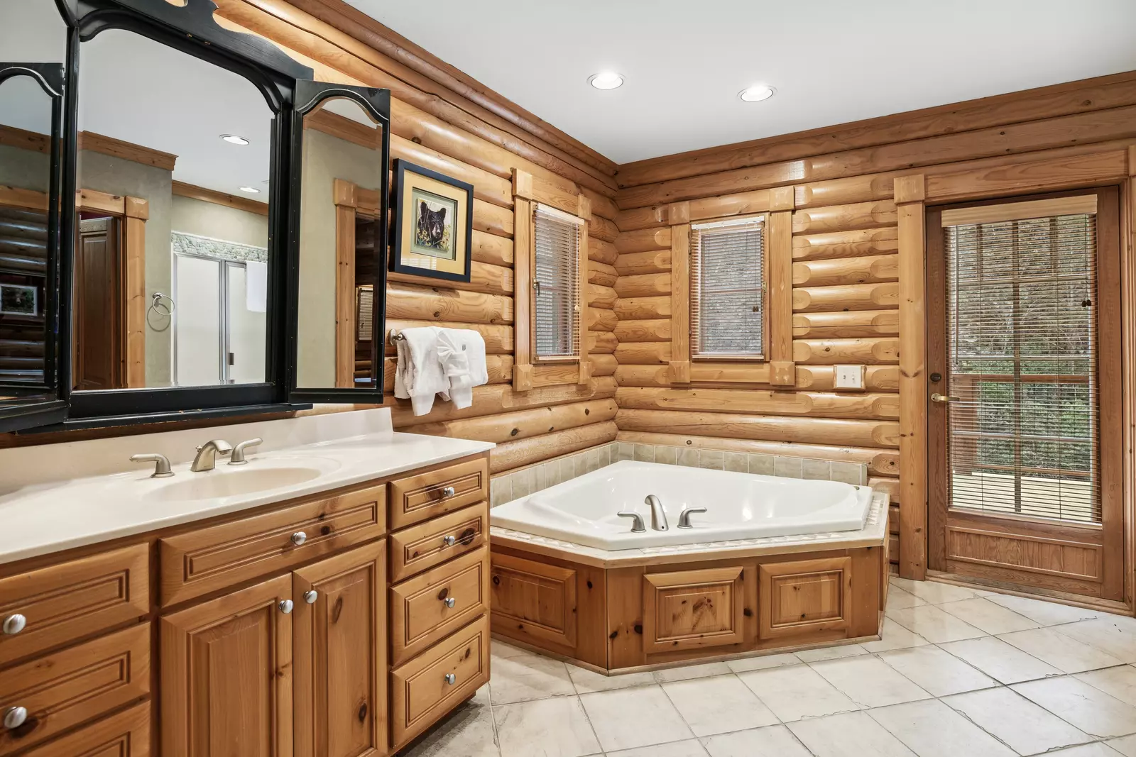 Ogle Lodge on the River 4 Bedroom Cabin At Parkside Cabin Rentals