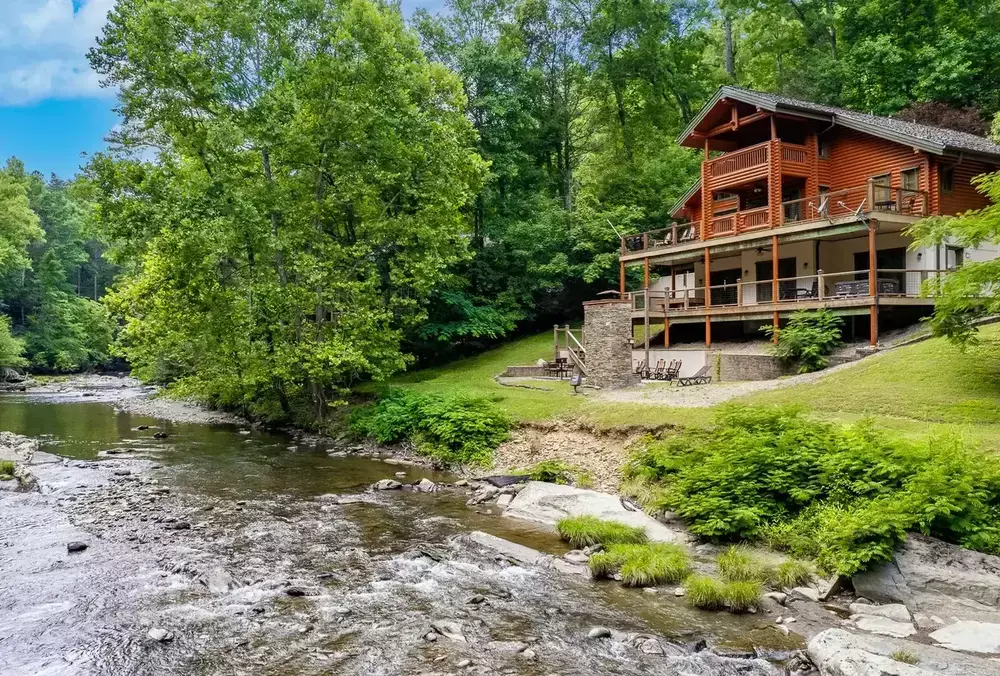 5 Amazing Cabins in Gatlinburg on the River